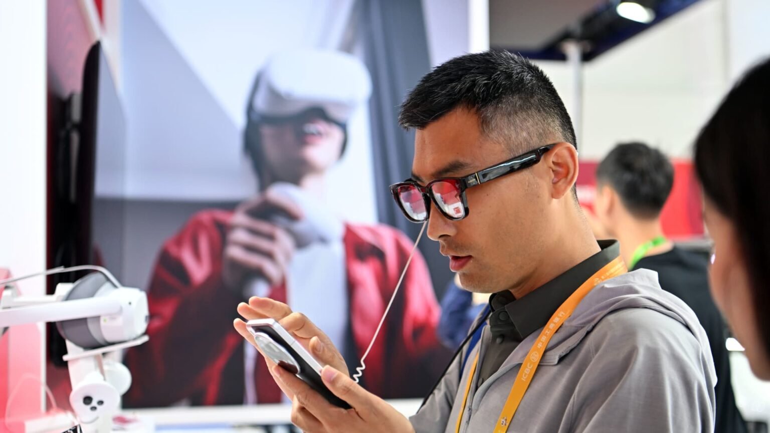 Chinese rivals to Meta's AI glasses pile up. How Goldman is playing the ...